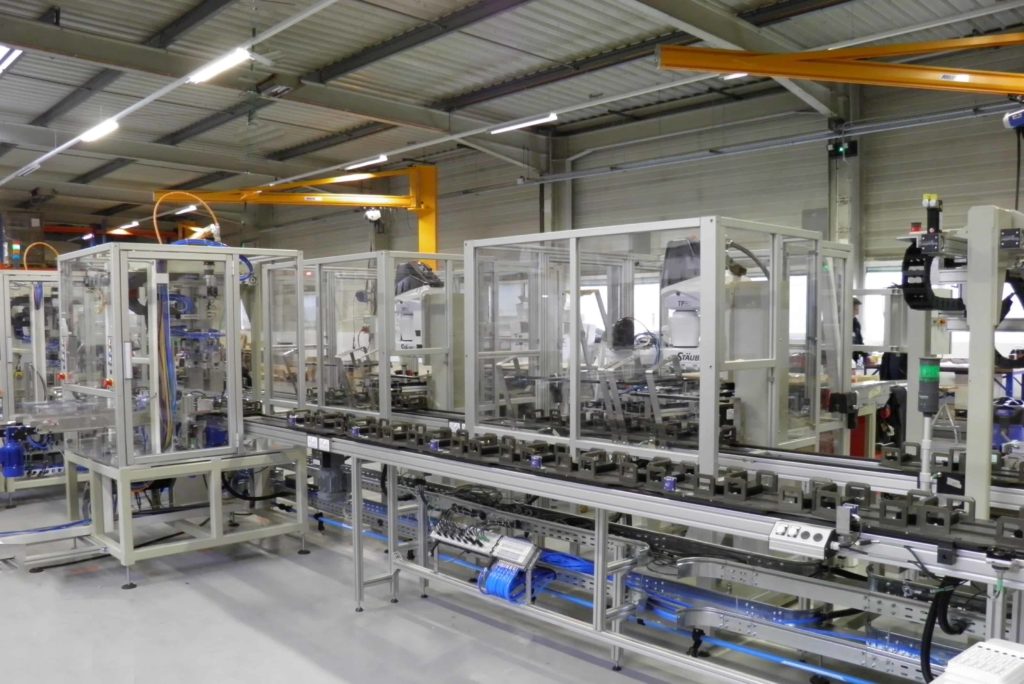 Machine automatique pour l'industrie pharmaceutique